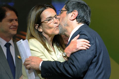 Graça Foster assume a presidência da Petrobras